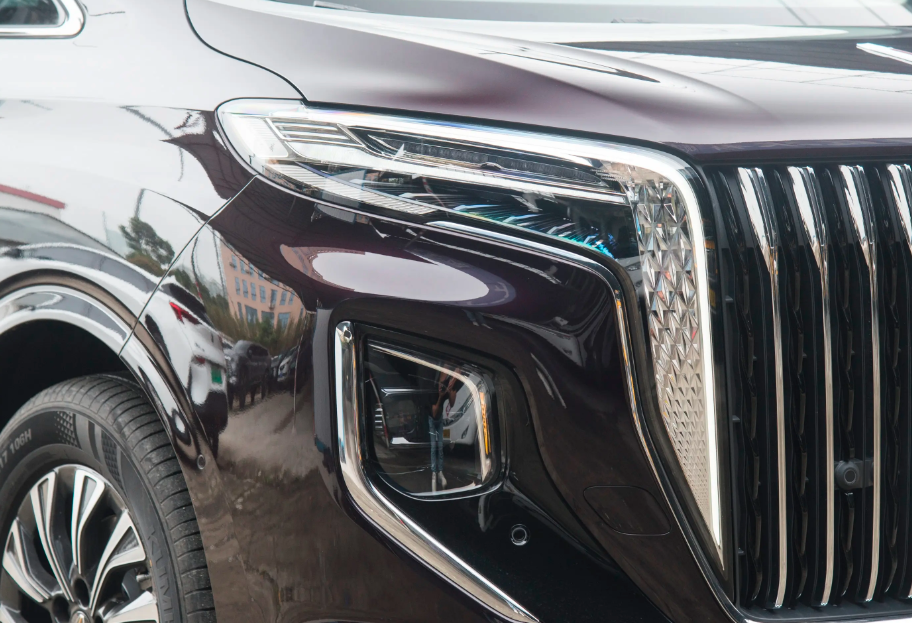 预售36万起红旗HQ9 PHEV实拍解析与燃油版有哪些差异？