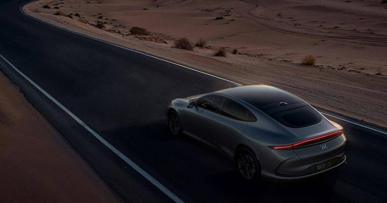 智己L6处处碰瓷小米SU7 预售价23-33万元合适吗？