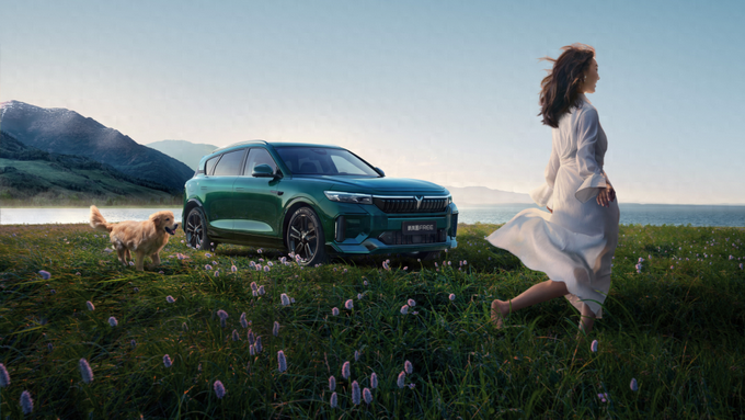 25万买国产新能源中大型SUV，BBA们还能怎么降？