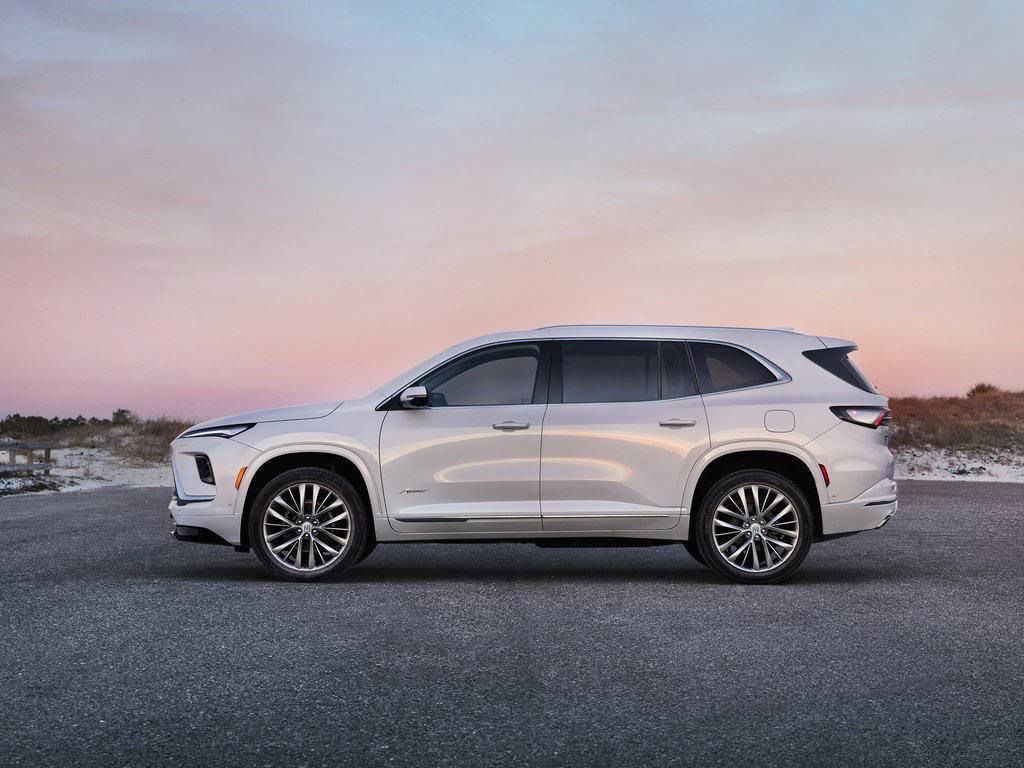 还加长？长超5.2米，2/2/3布局7座SUV，搭2.5T+8AT，配30英寸大屏