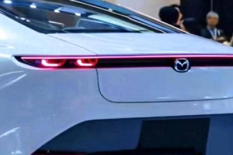 马自达J90A实车曝光，基于长安汽车纯电平台打造，或北京车展亮相