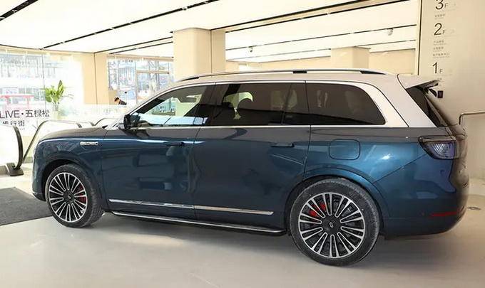 吉利银河L9预告：全尺寸SUV新贵，问界M9的强劲对手