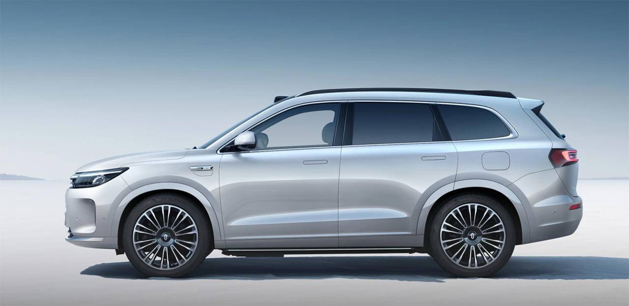 理想L6对比问界M7：同为增程SUV，起售价一致，冤家路窄谁更勇？