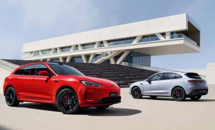 24.98万起，问界M5上市，踩着理想L6的门槛打