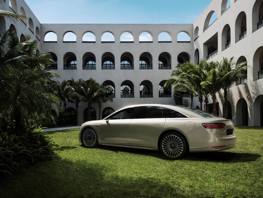 享界S9首次官宣，超越BBA的豪华旗舰轿车