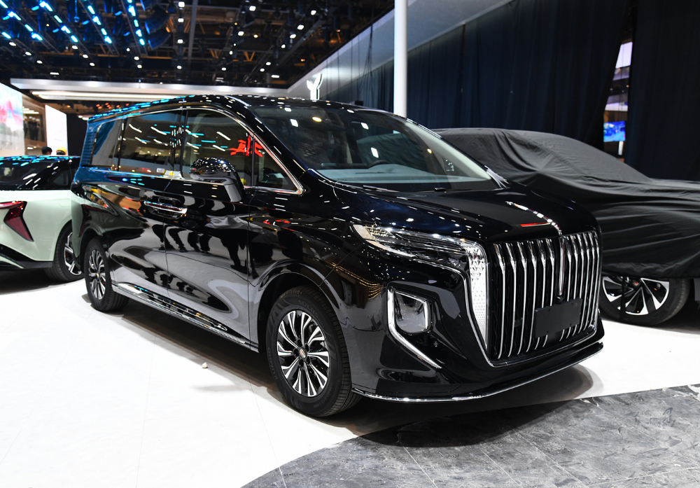 红旗HQ9 PHEV北京车展正式上市：售价重叠燃油版，将与腾势D9交锋