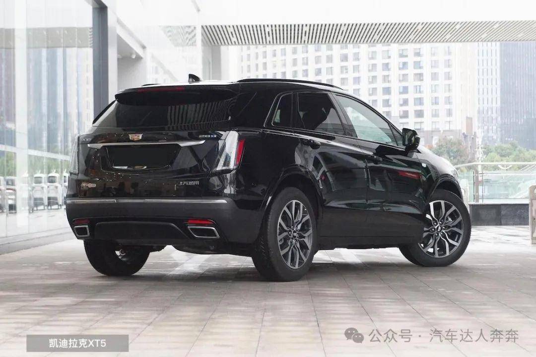 预算40万买豪华SUV：奥迪Q5L对比凯迪拉克XT6，谁更胜一筹？