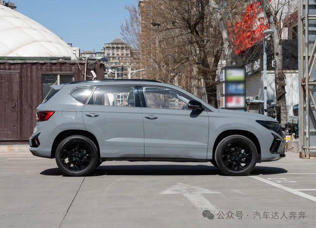 大众全新SUV即将上市，预售8.79万，外观年轻时尚，搭载1.4T+6AT