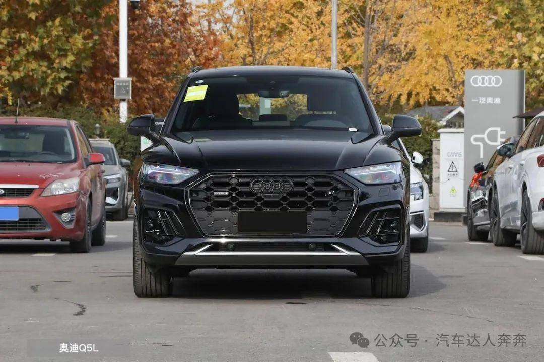 预算40万买豪华SUV：奥迪Q5L对比凯迪拉克XT6，谁更胜一筹？
