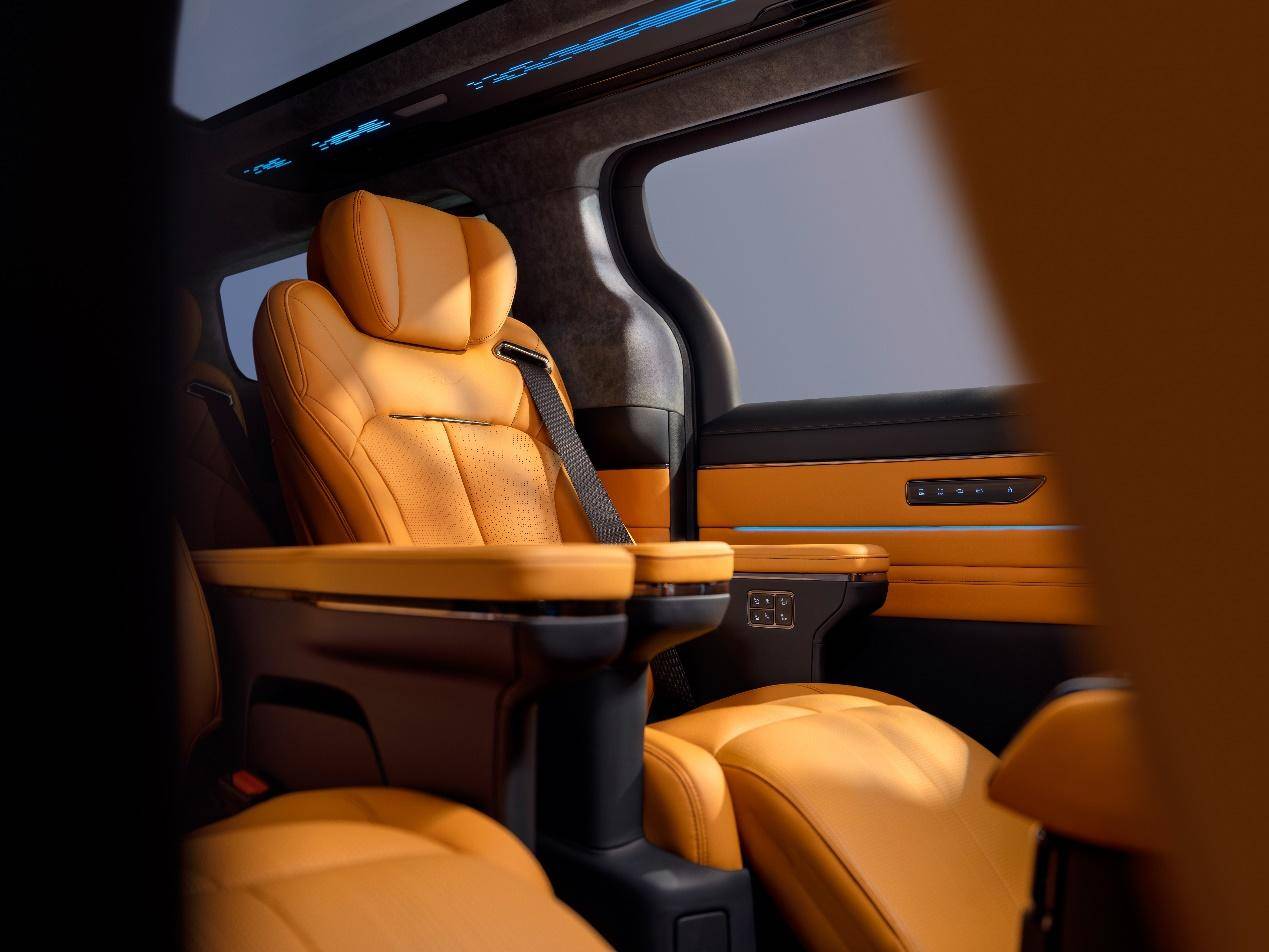 “空客级续航”！续航超800km的L380打破豪华纯电MPV想象