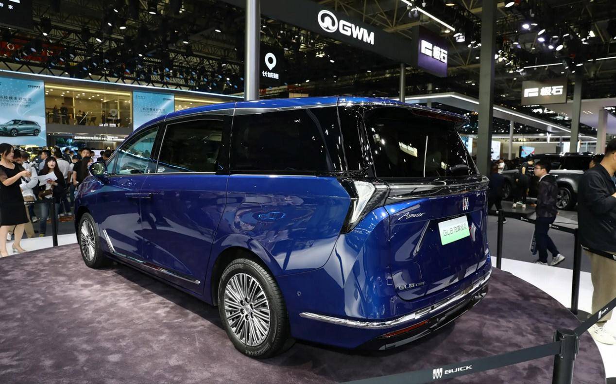 北京车展 | MPV火了？从十多万到近80万 GL8混动/极氪“宝宝巴士”
