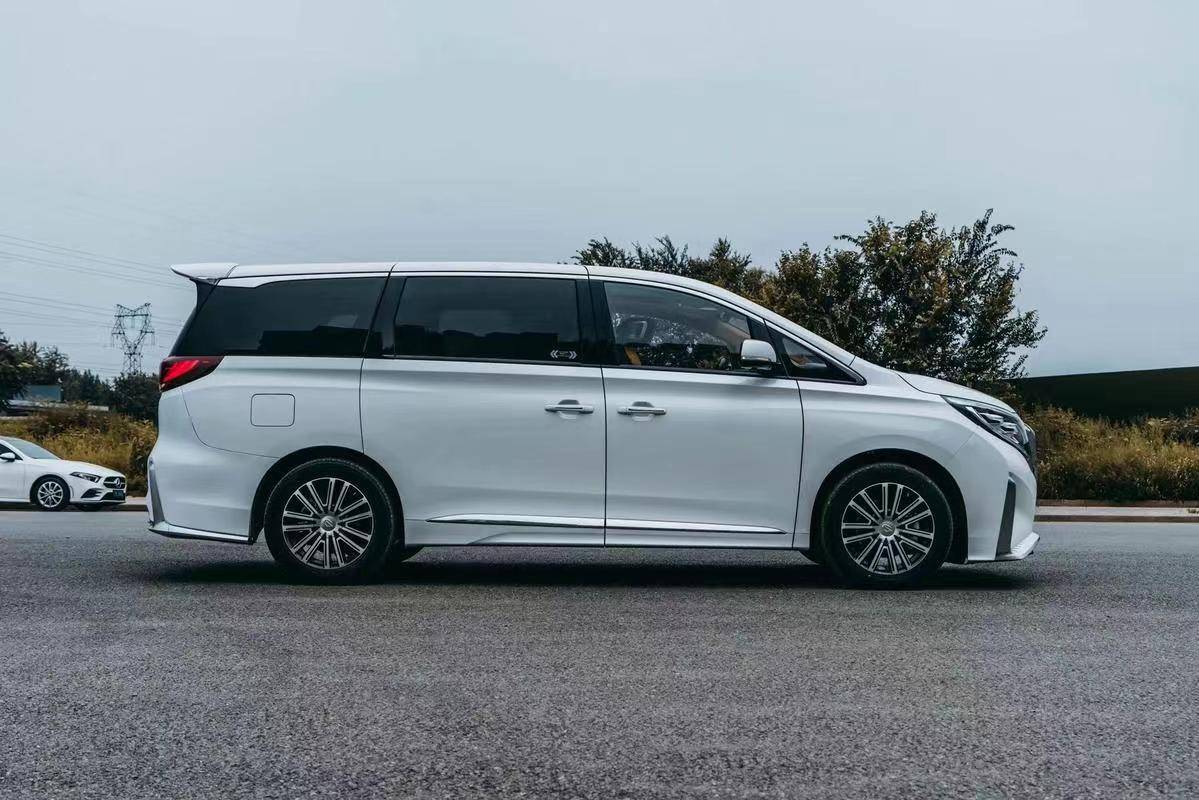 广汽传祺M8：豪华商务MPV的佼佼者