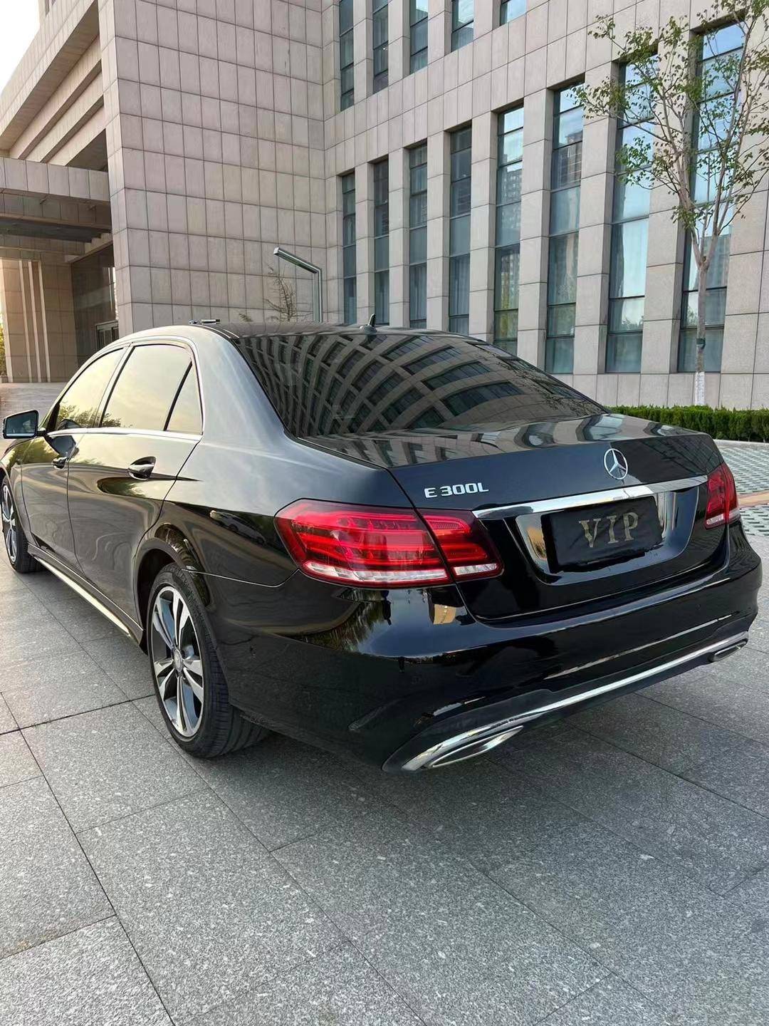 奔驰E300L：尊贵与舒适的完美融合