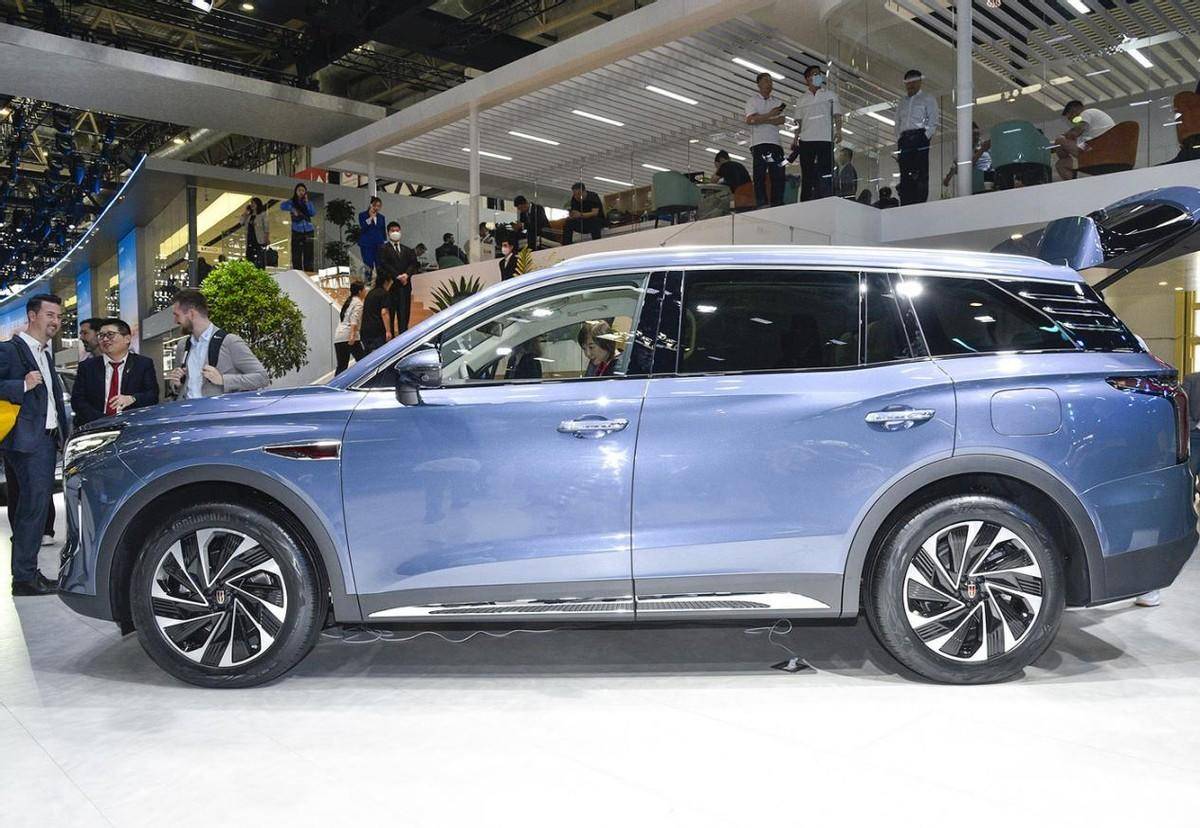 红旗HS7 PHEV将于6月上市，造型霸气内饰豪华，提供6/7座可选