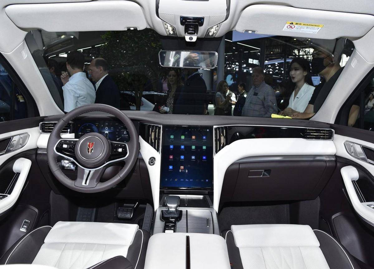 红旗HS7 PHEV将于6月上市，造型霸气内饰豪华，提供6/7座可选