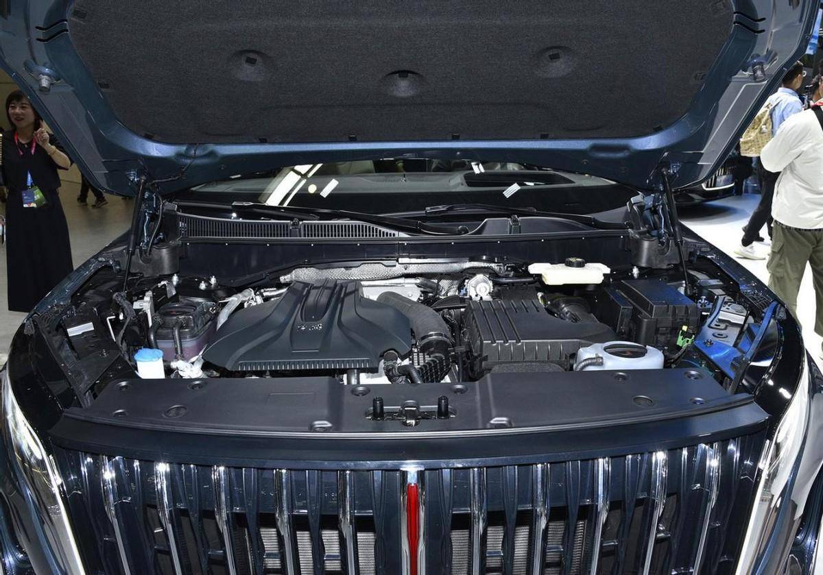 红旗HS7 PHEV将于6月上市，造型霸气内饰豪华，提供6/7座可选