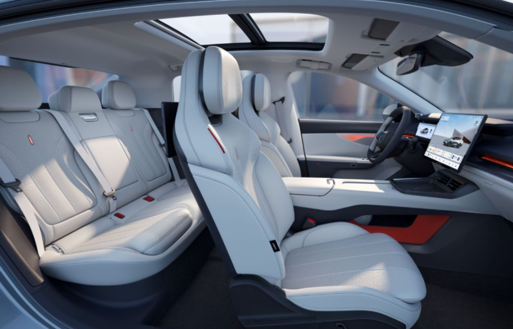 “20万内最强新能源轿车”，领克07EM-P上市，限时16.38万起售