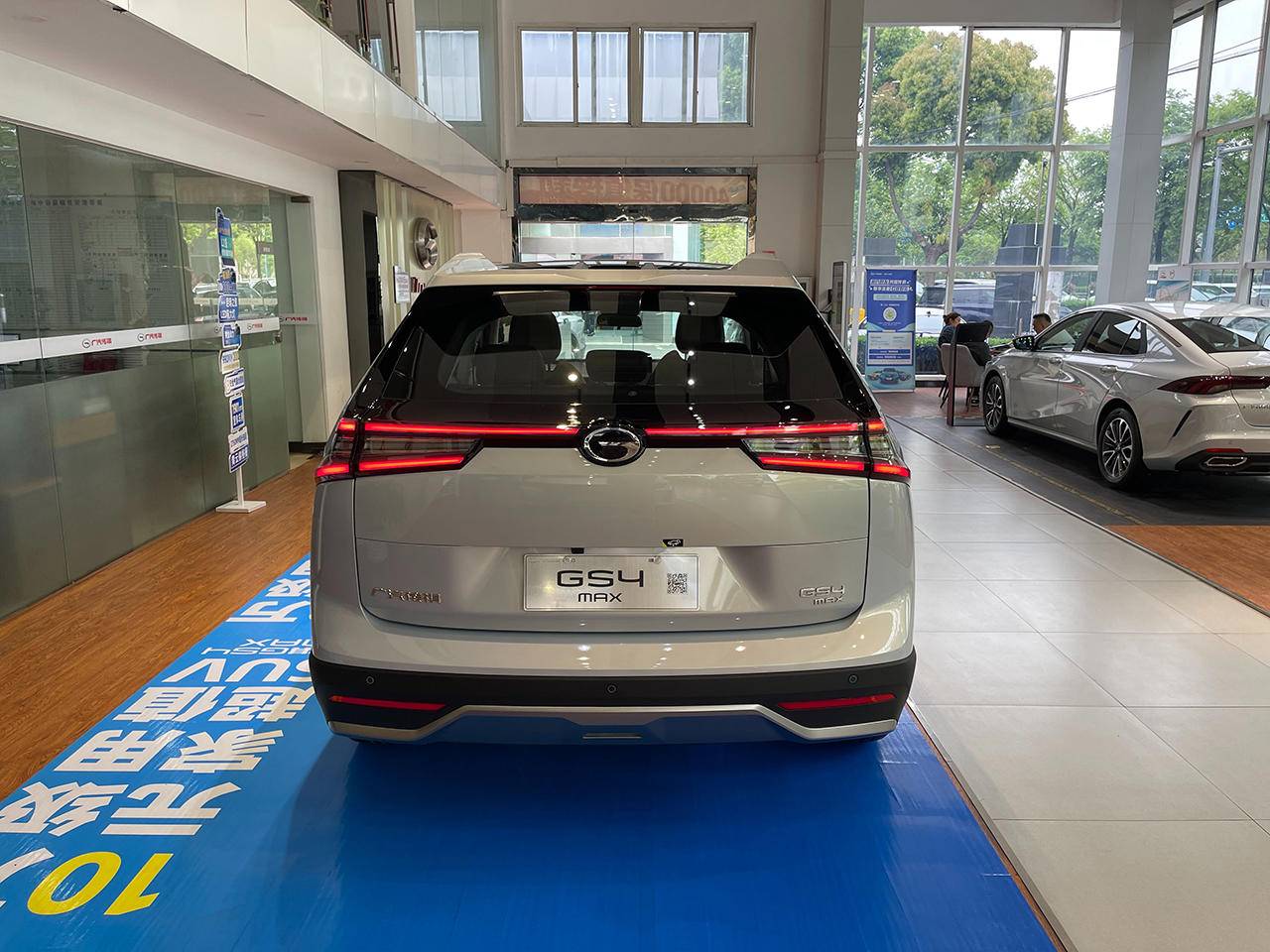 挂着GS4的名，其实是“影酷改”？传祺GS4 MAX实拍