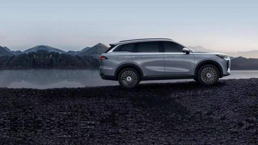 上市先降3万，13万内搞定中型插混SUV，奇瑞风云T9拼了