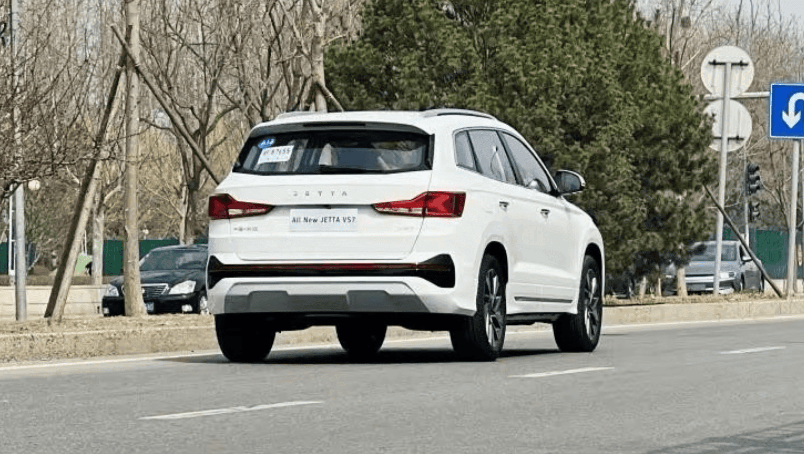 4月售915台，销量下滑6成有余，捷达VS7何去何从？