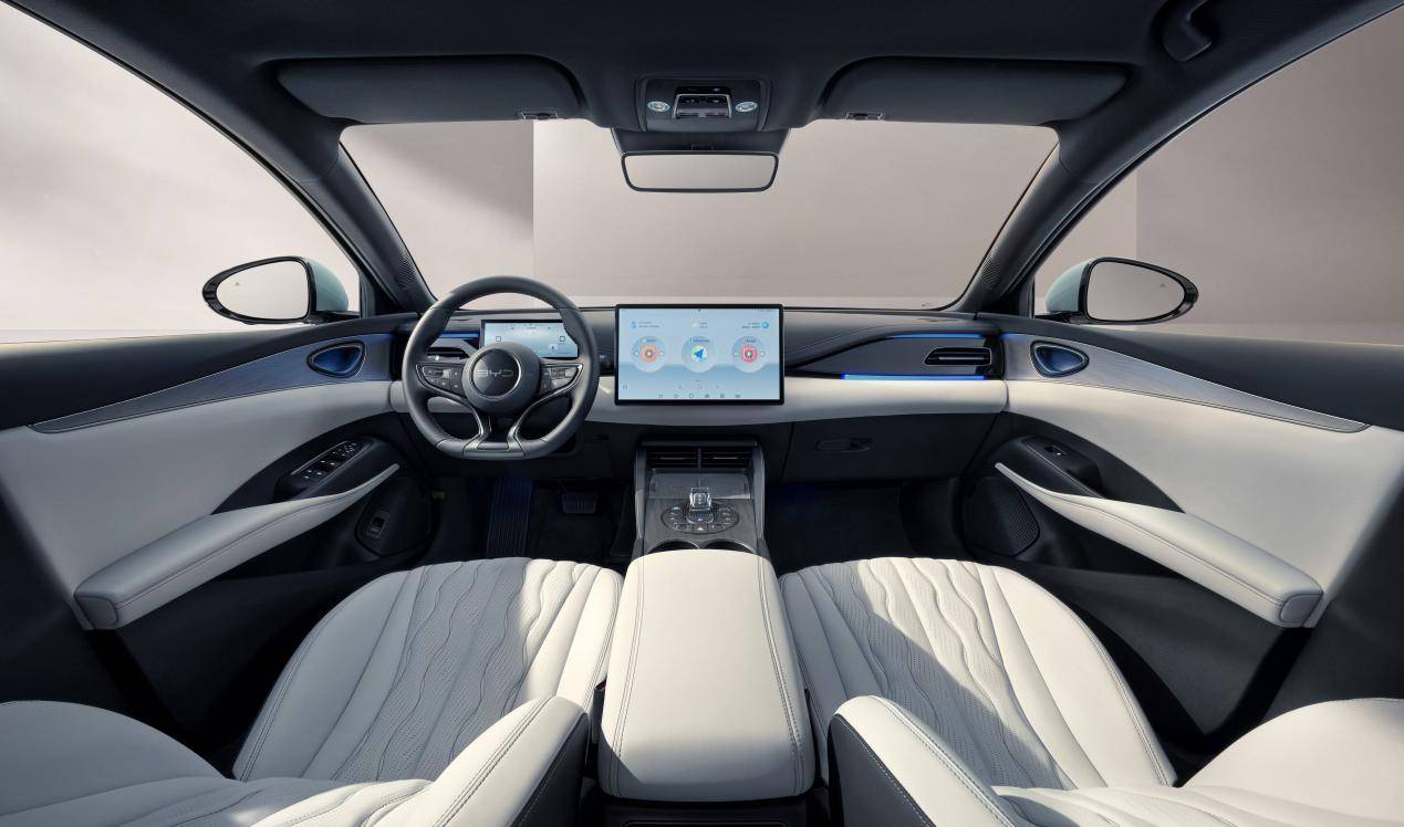 终结燃油！比亚迪海豹06DM-i全球首搭第五代DM技术上市，售价9.98万起