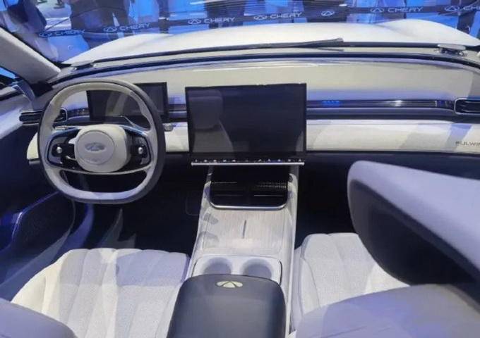 奇瑞E06震撼登场：重新定义中型SUV，唐DM-i不再孤单