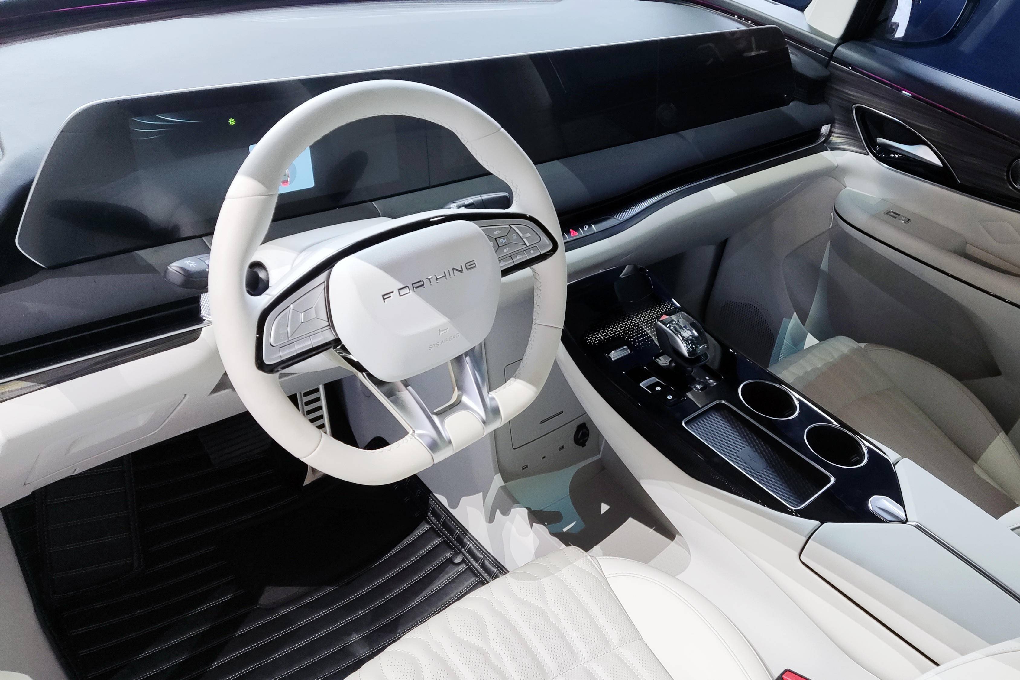 自主MPV“9系天团”再添丁 东风风行星海V9 19.99万元起售