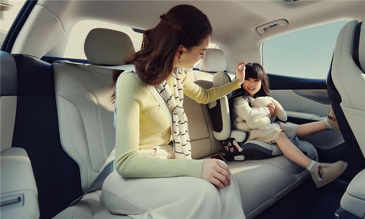 不卷价格卷品质，领克07EM-P更适合谁？