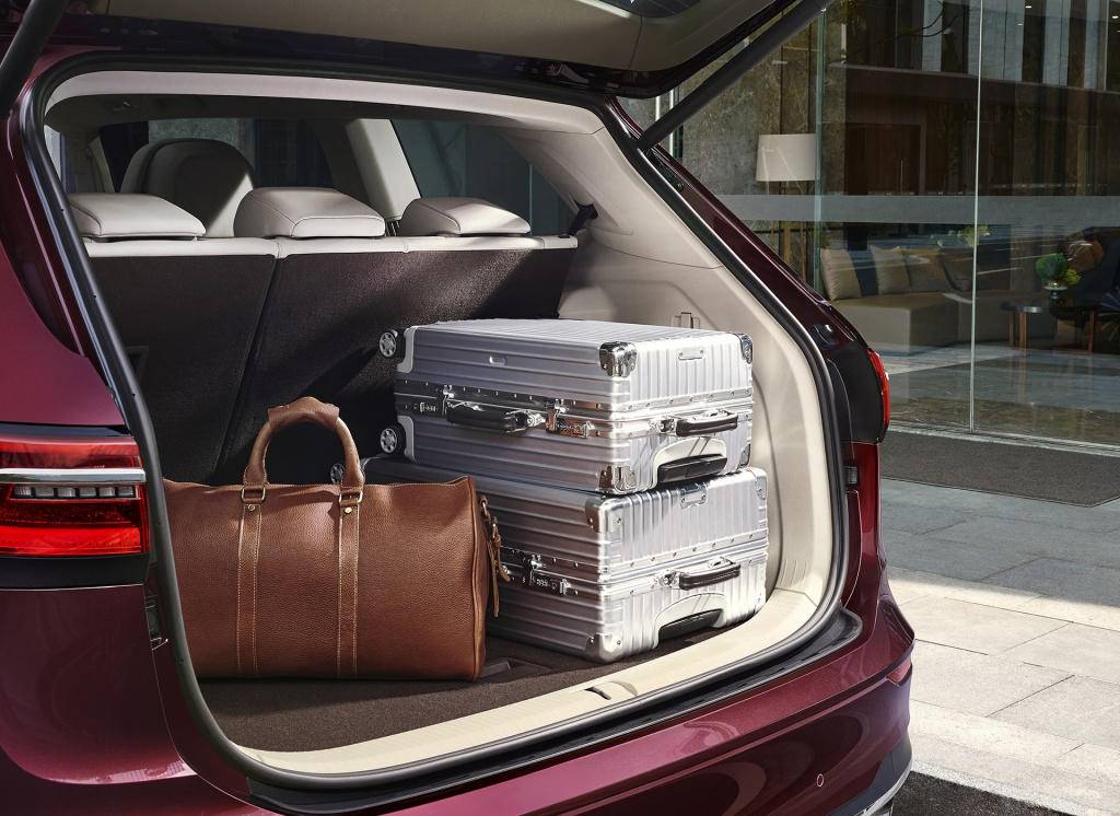 长超5.3米MPV，二排航空座椅，搭2.0T动力，优惠6万+，23万起