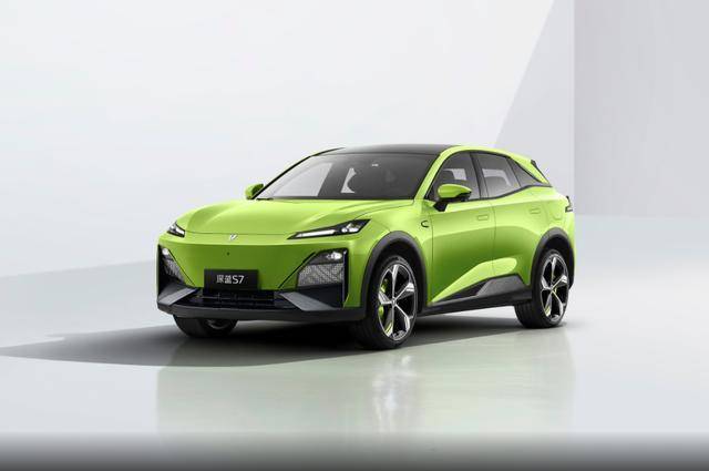 15w级增程SUV 深蓝s7和零跑c11怎么选？