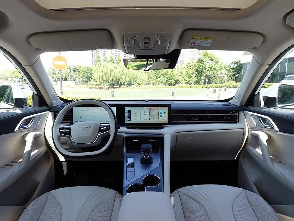 荣威D5X DMH重庆车展发布，10万级插混SUV新选择