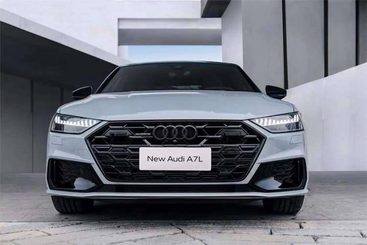 今日推荐车：奥迪A7L推荐理由：1、外观设计讨喜，抛开那个不