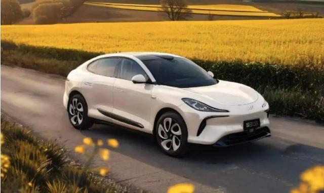 20-30万纯电SUV，小鹏G6、智己LS6和特斯拉Model Y谁更值得买