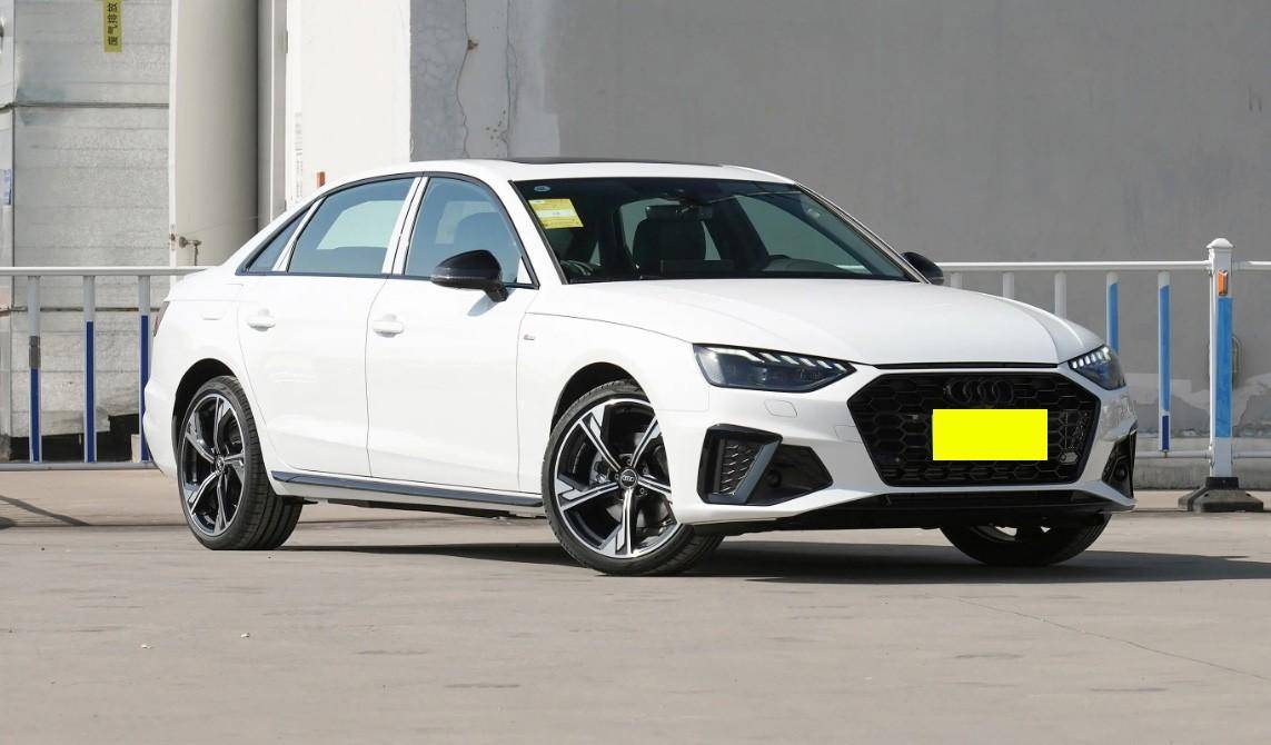 原价32万的奥迪A4L，现最低已跌至19万多，这是为换代清库存了？