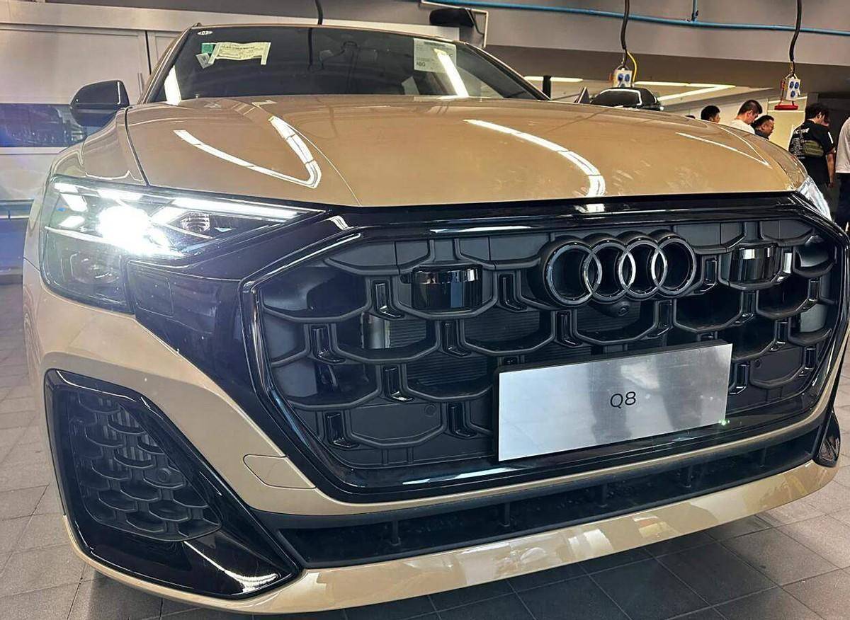 现款78.28万起，2024款奥迪Q8国内实车曝光，外观变化很明显