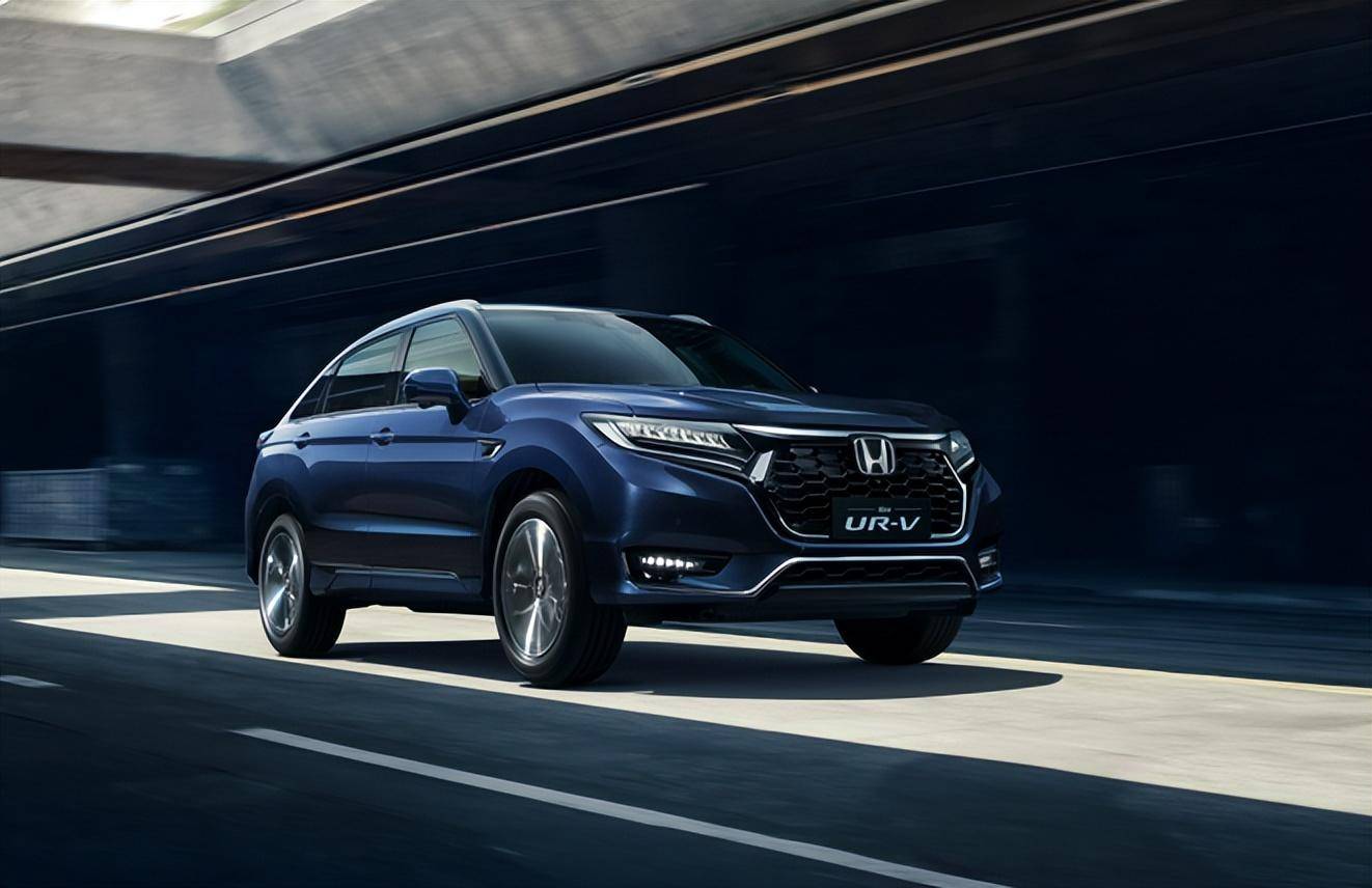 日系不装了！4.85米SUV从24万降到14万多，261马力+9AT，加92汽油