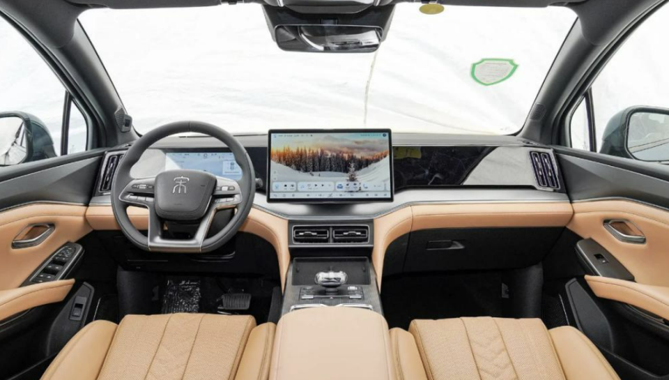 油耗仅3.98L，比亚迪宋L DMi长春上市开售