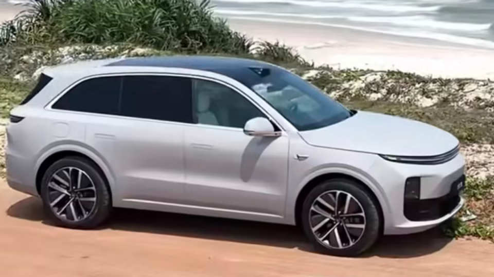 20万级“奶爸”SUV神车！一炮而红，月销2万+成为销冠，碾压华为问界M7