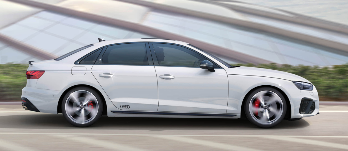 3.0T V6+8AT，还有机械quattro，零百加速4.7秒不虚超跑！