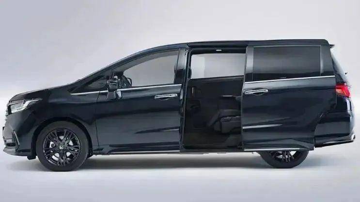 铁了心扳倒比亚迪！直降5万，双层玻璃+大7座，油耗5L，还要啥GL8？