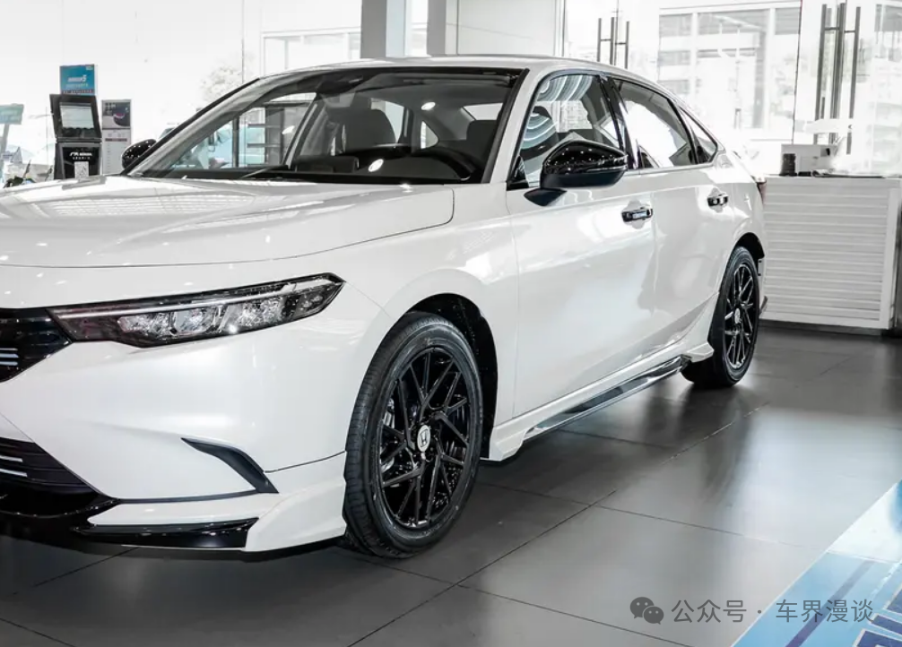 总算被国人认可！从12.99万降至9.99万，1公里成本3毛，30天大卖18996台