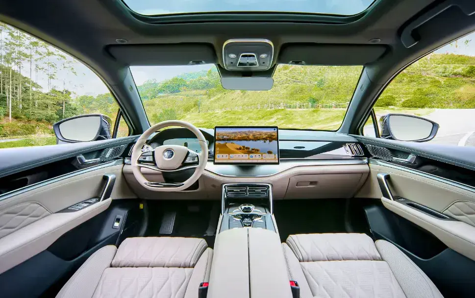 领克08EM-P全面升级，和唐DM-i相比，更能俘获年轻人