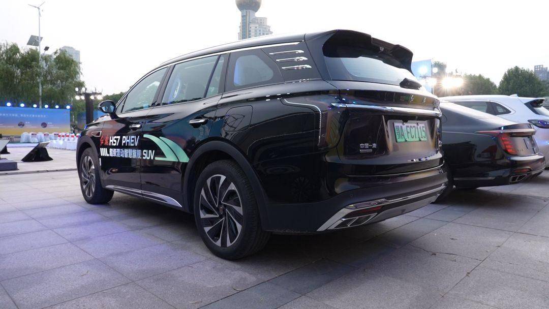售价31.58万元起 超级混动智慧旗舰SUV——红旗HS7 PHEV武汉上市