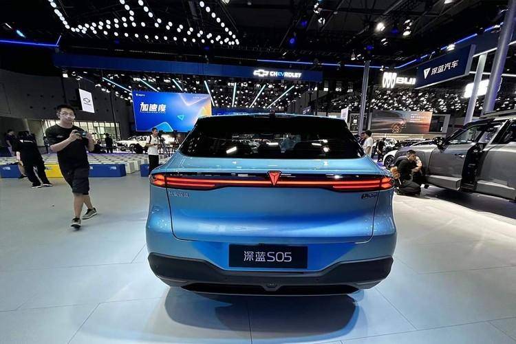 别着急！长安系多款新车要上，油车＆电车＆增程车都有