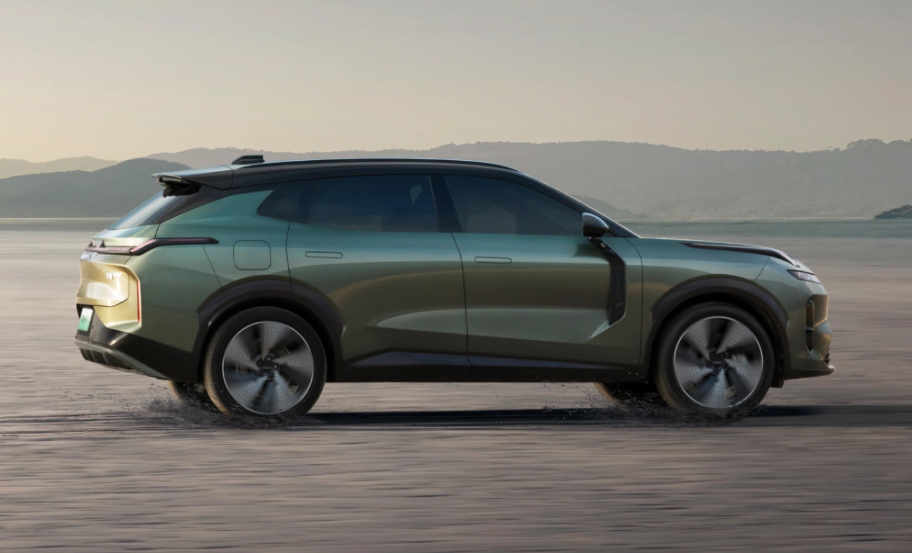 20万左右预算买中型SUV，选领克08EM-P还是汉兰达双擎