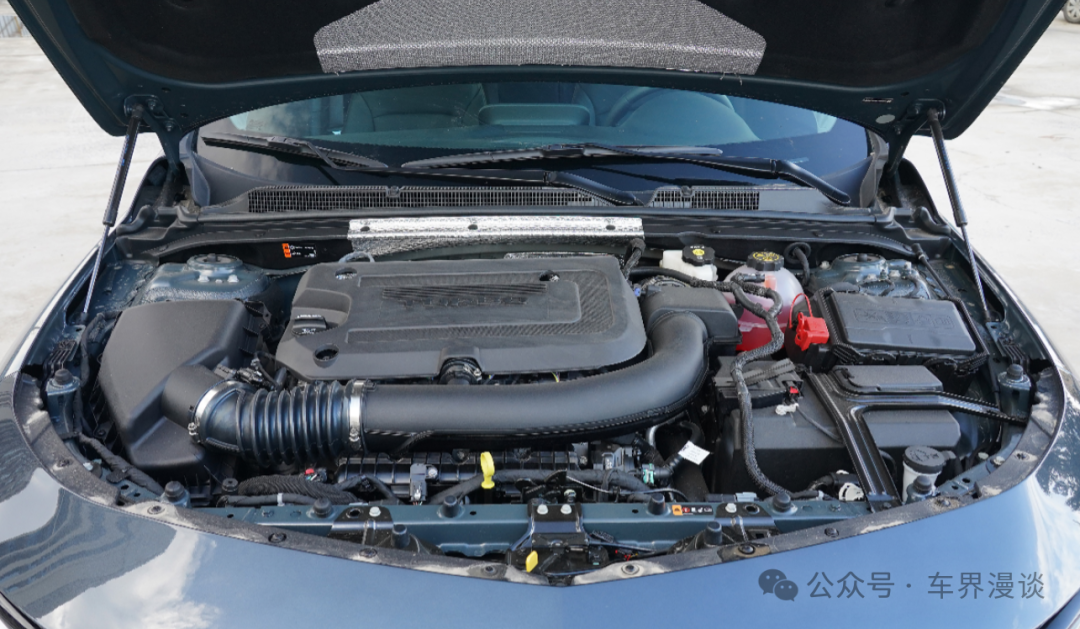 定位B级车却有4933mm车长，237马力+9AT，关键才卖17万多