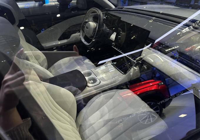 奇瑞风云E06实车到店，搭载激光雷达，续航超1600km