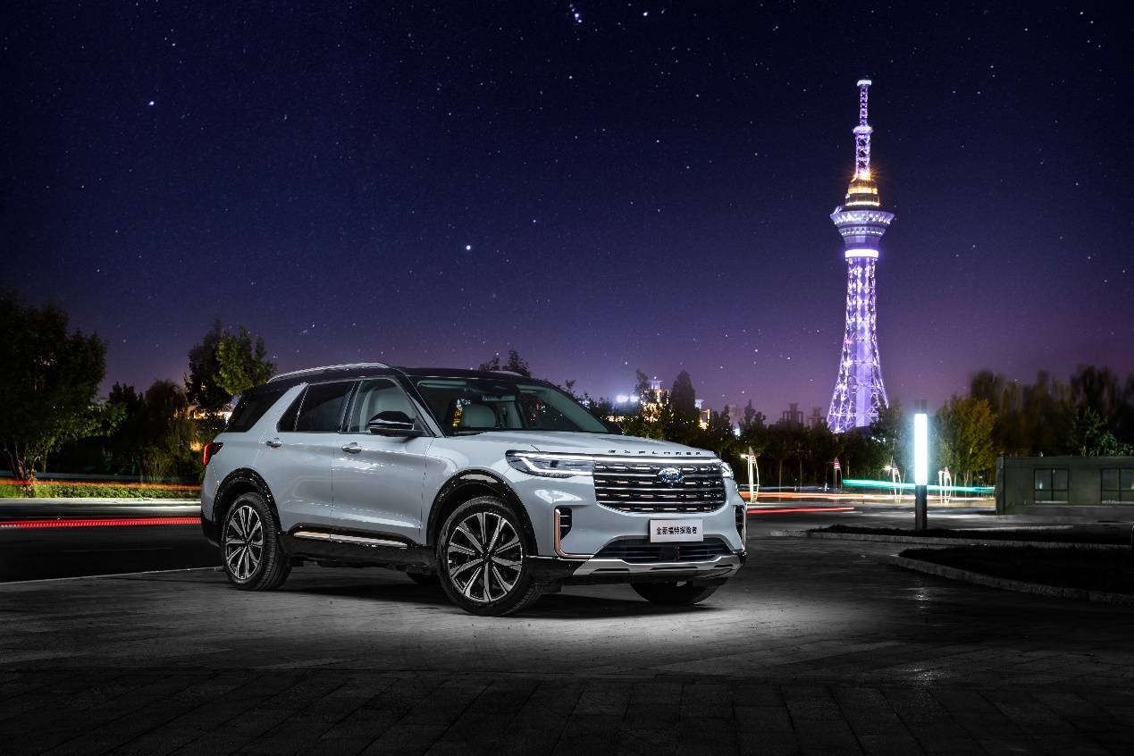 2.3T+10AT 全球SUV行家 30年豪华底蕴 全新福特探险者30.98万起售