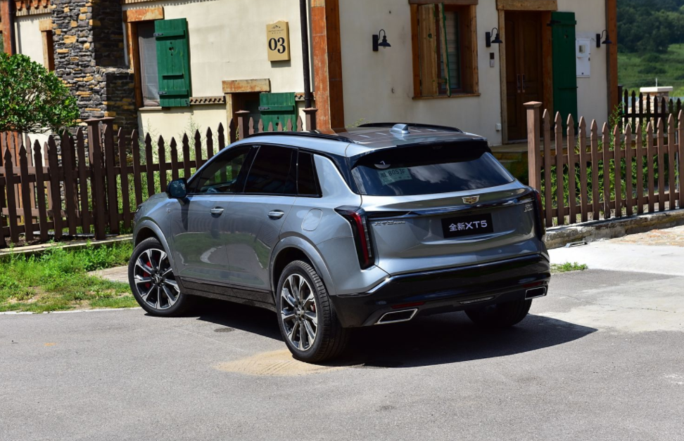 凯迪拉克全新XT5开启预售：预售价27.99万起，未上市便官降12万？