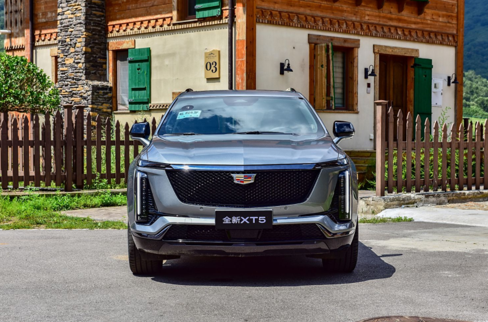 凯迪拉克全新XT5开启预售：预售价27.99万起，未上市便官降12万？